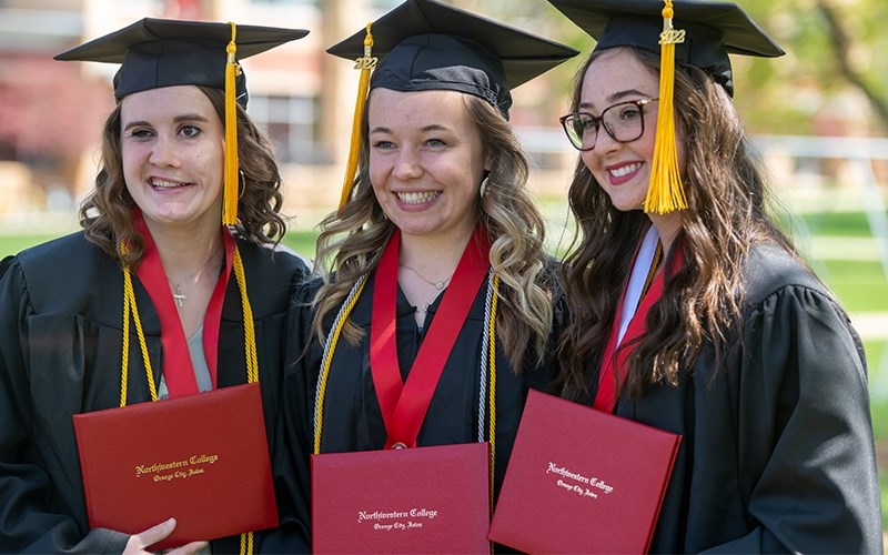 Northwestern College to award 363 degrees during May 13 commencement ...