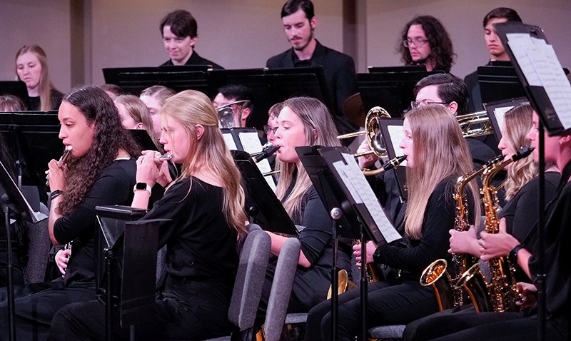 Symphonic Band concert to integrate magic and music